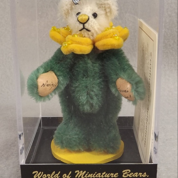 World of Miniature Bears, Becky Wheeler | Accents | Marigold Clown ...